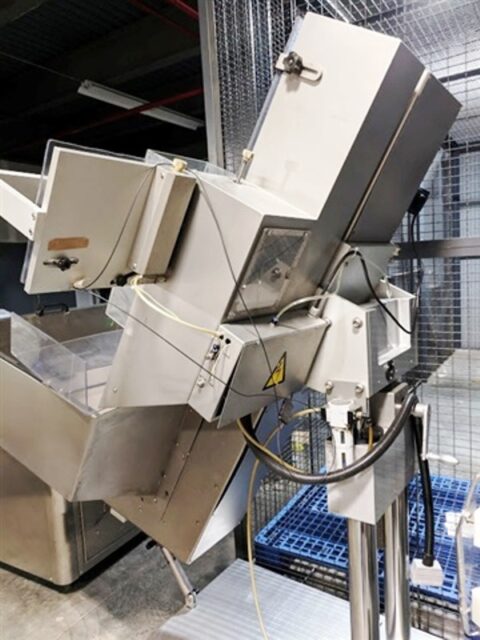 *SOLD* CVC MODEL 1204 6- SPINDLE CAPPER ALL S/S WITH CAP ELEVATOR DOM ...