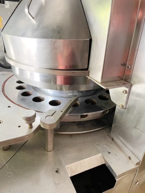 *SOLD* JCMCO MODEL JCSSH-20 TABLET PRESS DOM 2005 D TOOLING 1” (25.4 MM ...